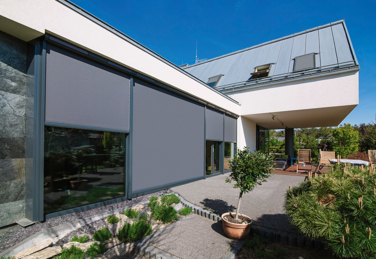 FAKRO awning blinds for vertical windows - to enjoy the summer - FAKRO