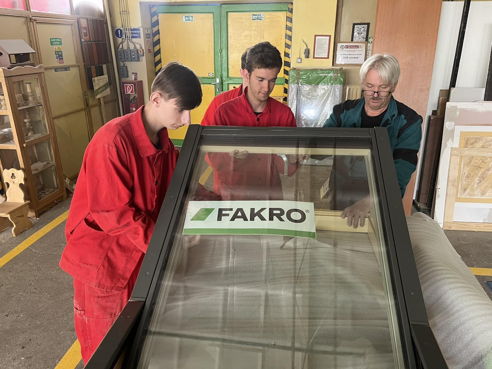 Students from Slovakia are learning under the windows of FAKRO