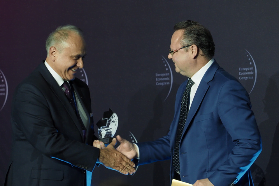 FAKRO Among Investors Without Borders