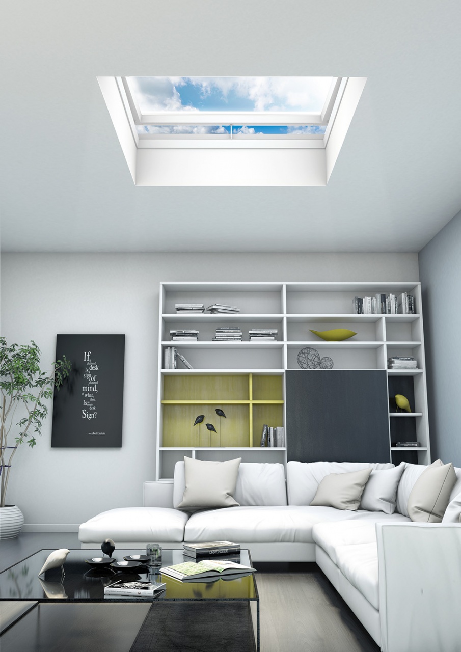 New line of type G flat roof windows with flat glass section - FAKRO